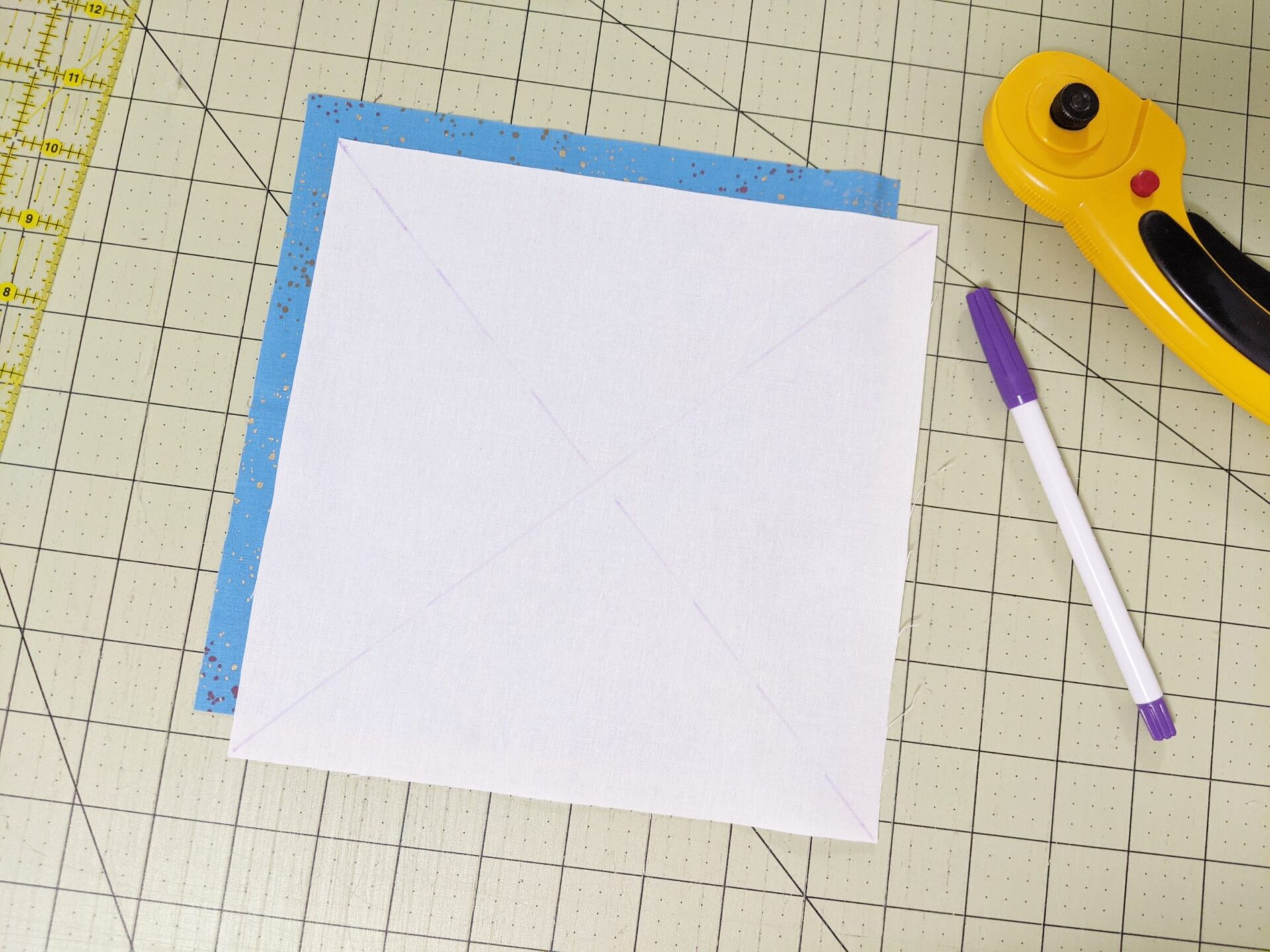 All About Half Square Triangles: How to Make Them (without bias edges ...