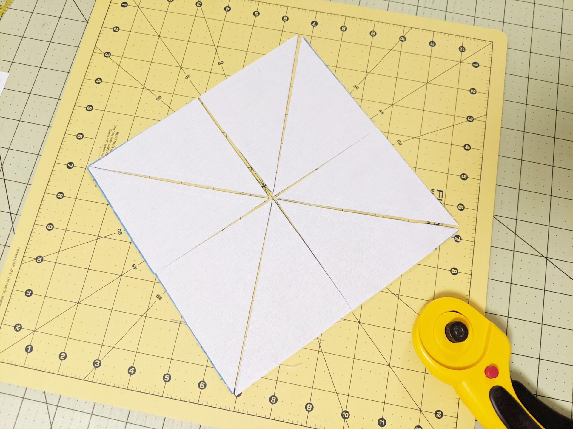 All About Half Square Triangles: How to Make Them (without bias edges ...